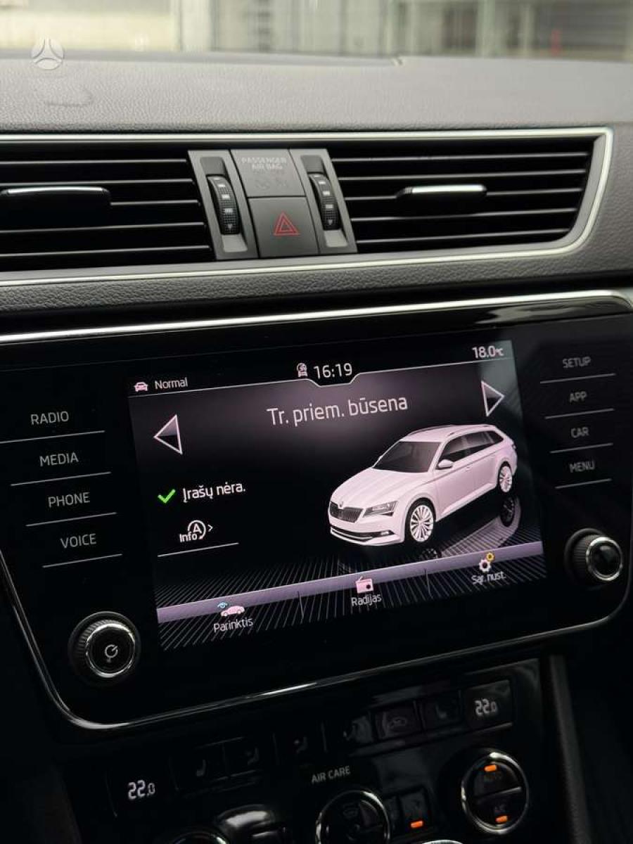Balts Skoda SuperB 2017 Viļņa, ar dzinēja tilpumu 1.97 L un nobraukumu 290 tūkst. km par 6999 €, foto 30 vietnē AUTOMOTO.COM.LV