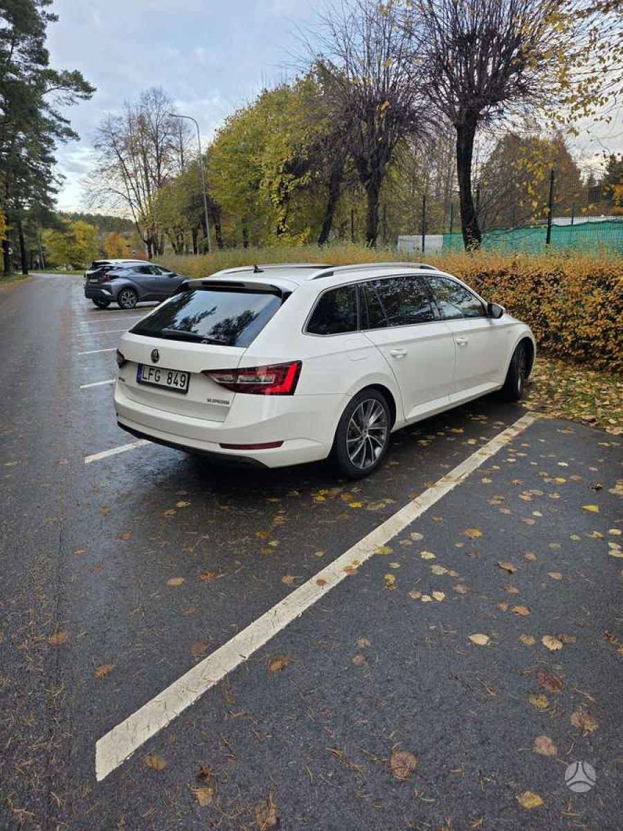 Белый Шкода Суперб 2017 в Паланга, объемом двигателя 1.97 л и пробегом 398 тыс. км за 9700 €, фото 15 на AUTOMOTO.COM.LV