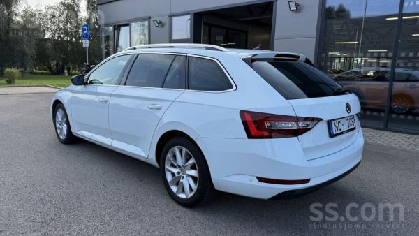 Balts Skoda SuperB 2017 Rīga, ar dzinēja tilpumu 2.00 L un nobraukumu 199 tūkst. km par 10900 €, foto 4 vietnē AUTOMOTO.COM.LV