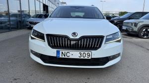 Balts Skoda SuperB 2017 Rīga, ar dzinēja tilpumu 2.00 L un nobraukumu 199 tūkst. km par 10900 €, foto 8 vietnē AUTOMOTO.COM.LV