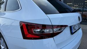 Balts Skoda SuperB 2017 Rīga, ar dzinēja tilpumu 2.00 L un nobraukumu 199 tūkst. km par 10900 €, foto 11 vietnē AUTOMOTO.COM.LV