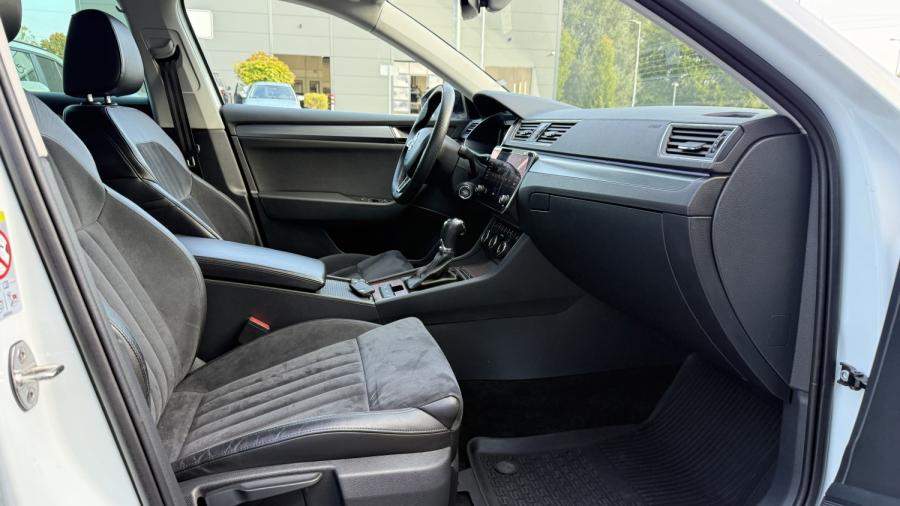 Balts Skoda SuperB 2017 Rīga, ar dzinēja tilpumu 2.00 L un nobraukumu 199 tūkst. km par 10900 €, foto 19 vietnē AUTOMOTO.COM.LV
