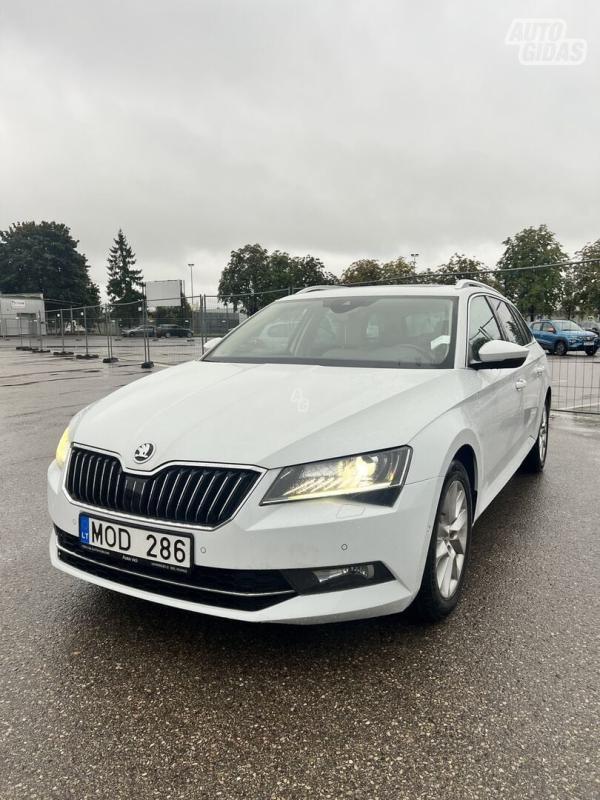 Skoda SuperB 2017 Kauņa vietnē Balts Skoda SuperB 2017 Kauņa, ar dzinēja tilpumu 1.60 L un nobraukumu 238 tūkst. km par 11600 €, foto 1 vietnē AUTOMOTO.COM.LV