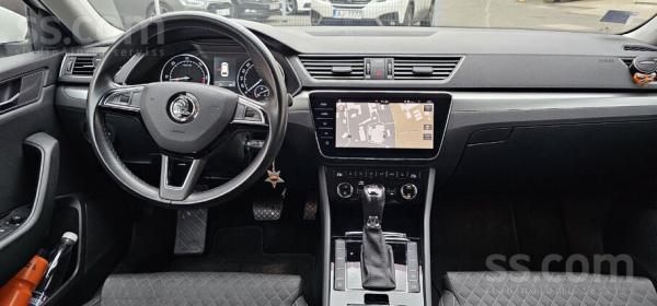 Balts Skoda SuperB 2018 Rīga, ar dzinēja tilpumu 2.00 L un nobraukumu 201 tūkst. km par 13700 €, foto 5 vietnē AUTOMOTO.COM.LV
