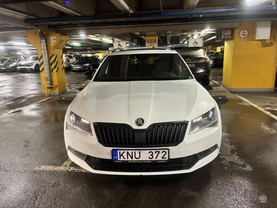 White Skoda SuperB 2018 in Vilnius, with an engine capacity of 2.00 L and mileage of 132 thousand km for 16900 €, photo 6 on AUTOMOTO.COM.LV