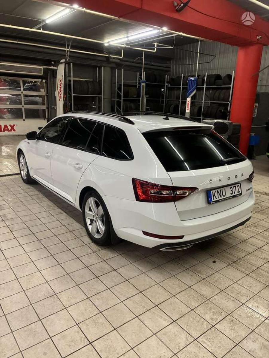 White Skoda SuperB 2018 in Vilnius, with an engine capacity of 2.00 L and mileage of 132 thousand km for 16900 €, photo 16 on AUTOMOTO.COM.LV
