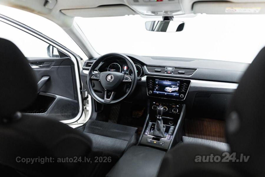 White Skoda SuperB 2018 in Tallinn, with an engine capacity of 2.00 L and mileage of 255 thousand km for 11999 €, photo 9 on AUTOMOTO.COM.LV