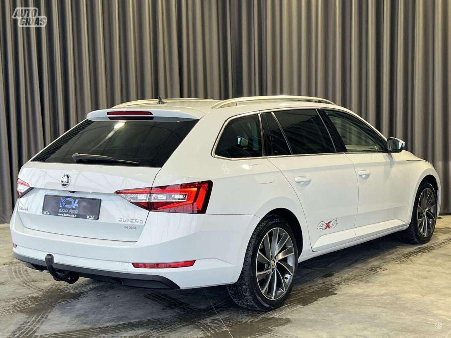 White Skoda SuperB 2018 in Marijampole, with an engine capacity of 2.00 L and mileage of 237 thousand km for 14950 €, photo 10 on AUTOMOTO.COM.LV