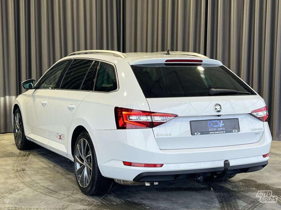 White Skoda SuperB 2018 in Marijampole, with an engine capacity of 2.00 L and mileage of 237 thousand km for 14950 €, photo 12 on AUTOMOTO.COM.LV