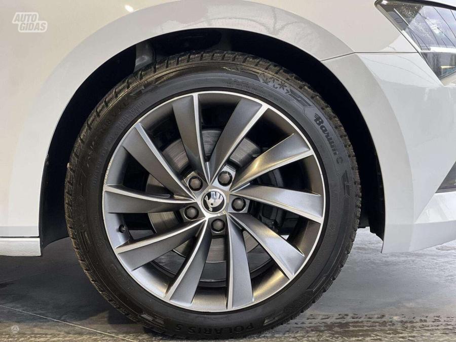 White Skoda SuperB 2018 in Marijampole, with an engine capacity of 2.00 L and mileage of 237 thousand km for 14950 €, photo 17 on AUTOMOTO.COM.LV