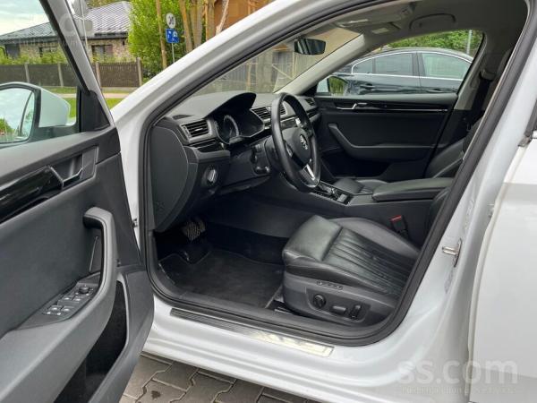 White Skoda SuperB 2018 in Jelgava, with an engine capacity of 2.00 L and mileage of 300 thousand km for 12800 €, photo 5 on AUTOMOTO.COM.LV