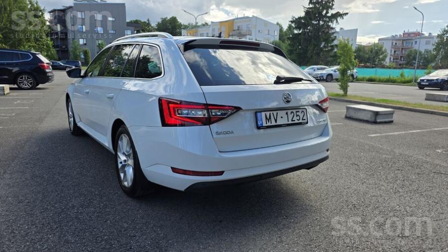 Balts Skoda SuperB 2018 Rīga, ar dzinēja tilpumu 2.00 L un nobraukumu 201 tūkst. km par 11500 €, foto 3 vietnē AUTOMOTO.COM.LV