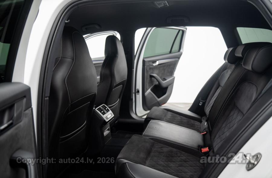 White Skoda SuperB 2018 in Tallinn, with an engine capacity of 2.00 L and mileage of 126 thousand km for 18999 €, photo 9 on AUTOMOTO.COM.LV