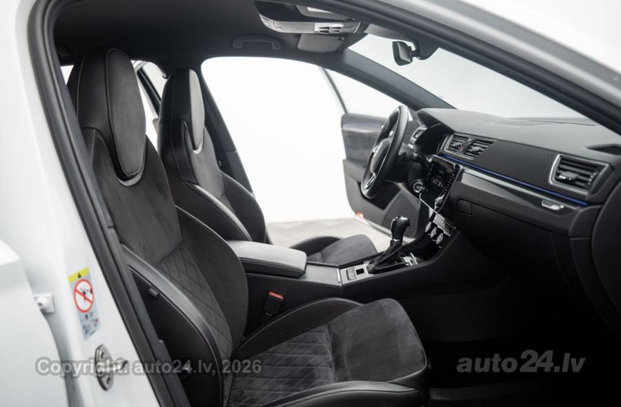 White Skoda SuperB 2018 in Tallinn, with an engine capacity of 2.00 L and mileage of 126 thousand km for 18999 €, photo 11 on AUTOMOTO.COM.LV