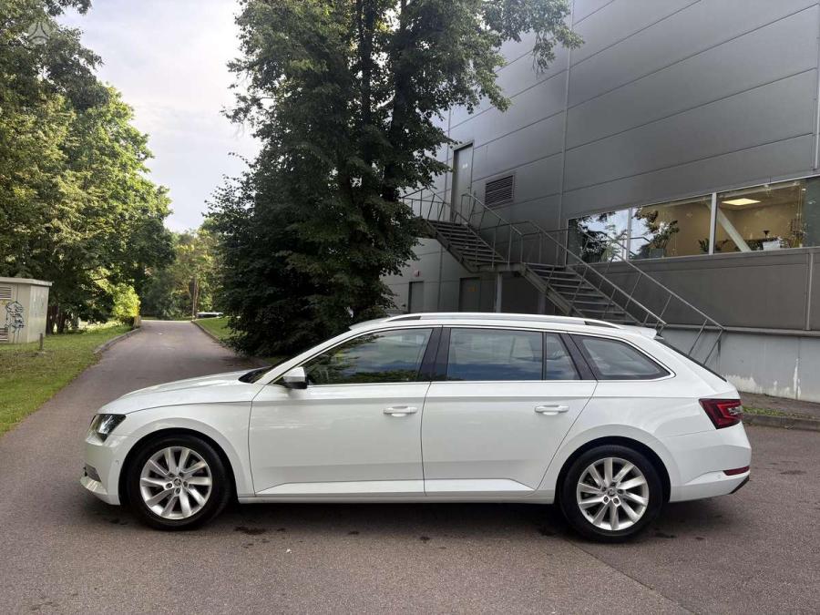 White Skoda SuperB 2018 in Alytus, with an engine capacity of 2.00 L and mileage of 200 thousand km for 12250 €, photo 6 on AUTOMOTO.COM.LV