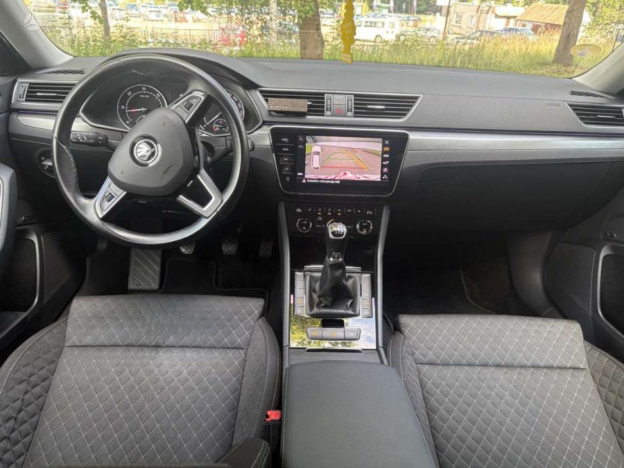 White Skoda SuperB 2018 in Alytus, with an engine capacity of 2.00 L and mileage of 200 thousand km for 12250 €, photo 10 on AUTOMOTO.COM.LV