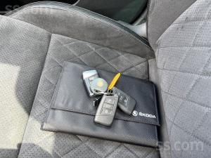 White Skoda SuperB 2018 in Riga, with an engine capacity of 2.00 L and mileage of 143 thousand km for 16990 €, photo 20 on AUTOMOTO.COM.LV