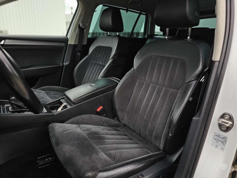 White Skoda SuperB 2018 in Rokiskis, with an engine capacity of 1.97 L and mileage of 358 thousand km for 9620 €, photo 28 on AUTOMOTO.COM.LV