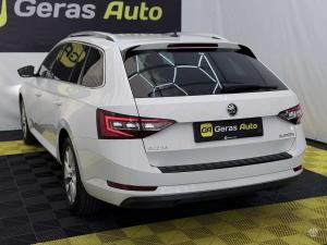 White Skoda SuperB 2018 in Vilnius, with an engine capacity of 1.97 L and mileage of 198 thousand km for 13999 €, photo 7 on AUTOMOTO.COM.LV