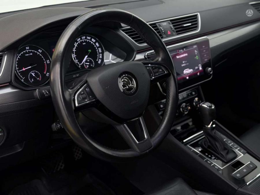 White Skoda SuperB 2018 in Vilnius, with an engine capacity of 1.97 L and mileage of 198 thousand km for 13999 €, photo 10 on AUTOMOTO.COM.LV