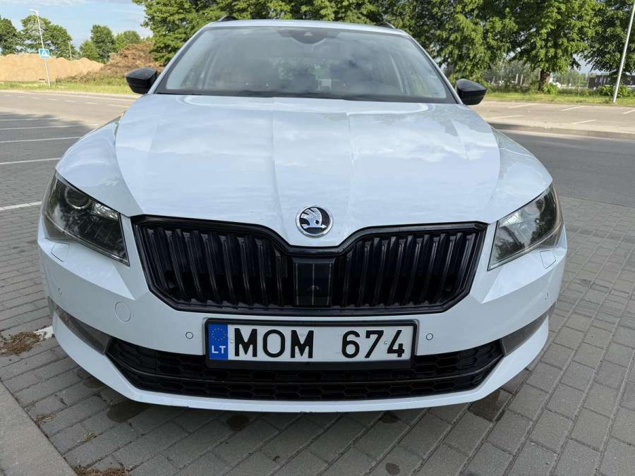 White Skoda SuperB 2018 in Taurage, with an engine capacity of 1.97 L and mileage of 320 thousand km for 12900 €, photo 1 on AUTOMOTO.COM.LV