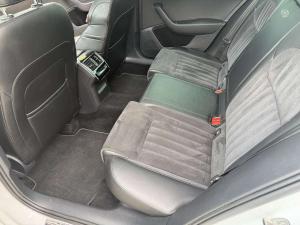 White Skoda SuperB 2018 in Taurage, with an engine capacity of 1.97 L and mileage of 320 thousand km for 12900 €, photo 15 on AUTOMOTO.COM.LV
