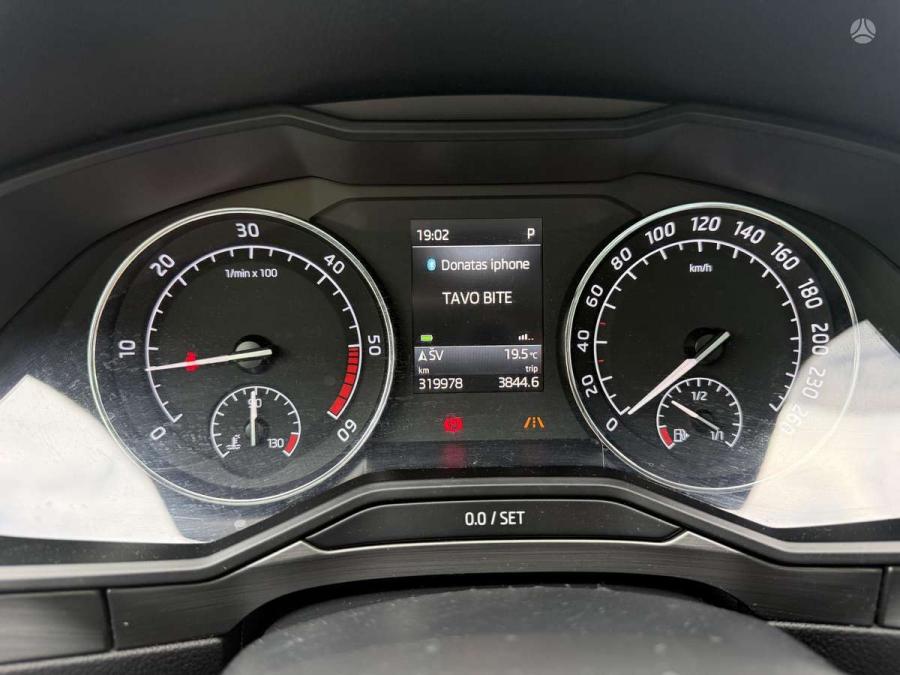 White Skoda SuperB 2018 in Taurage, with an engine capacity of 1.97 L and mileage of 320 thousand km for 12900 €, photo 18 on AUTOMOTO.COM.LV