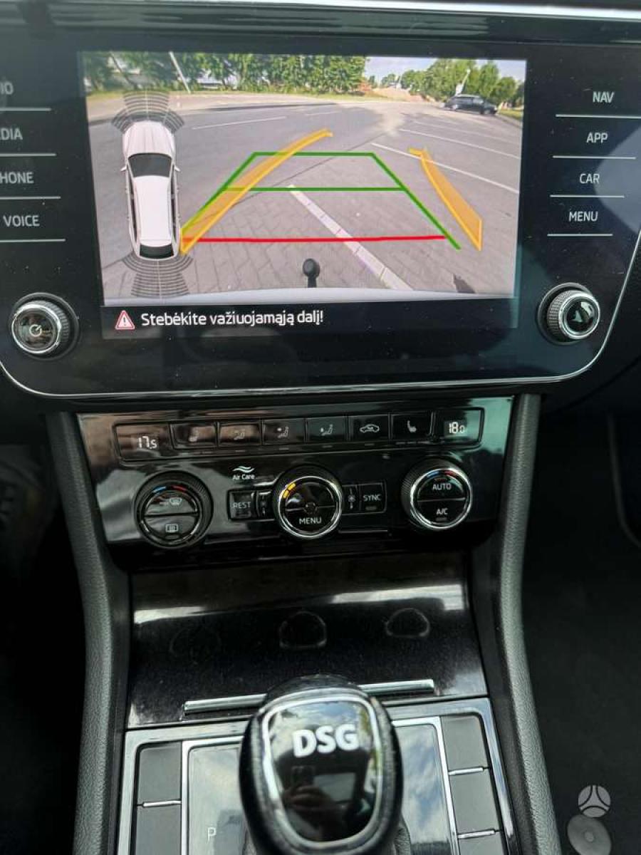 White Skoda SuperB 2018 in Taurage, with an engine capacity of 1.97 L and mileage of 320 thousand km for 12900 €, photo 20 on AUTOMOTO.COM.LV