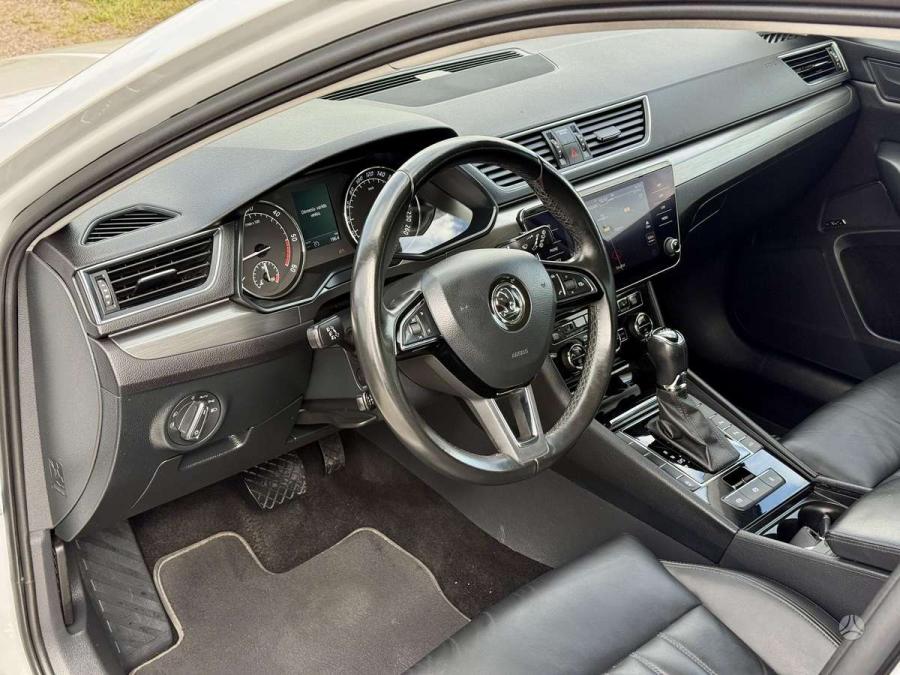 Balts Skoda SuperB 2018 Vilkaviškis, ar dzinēja tilpumu 1.97 L un nobraukumu 227 tūkst. km par 13300 €, foto 11 vietnē AUTOMOTO.COM.LV