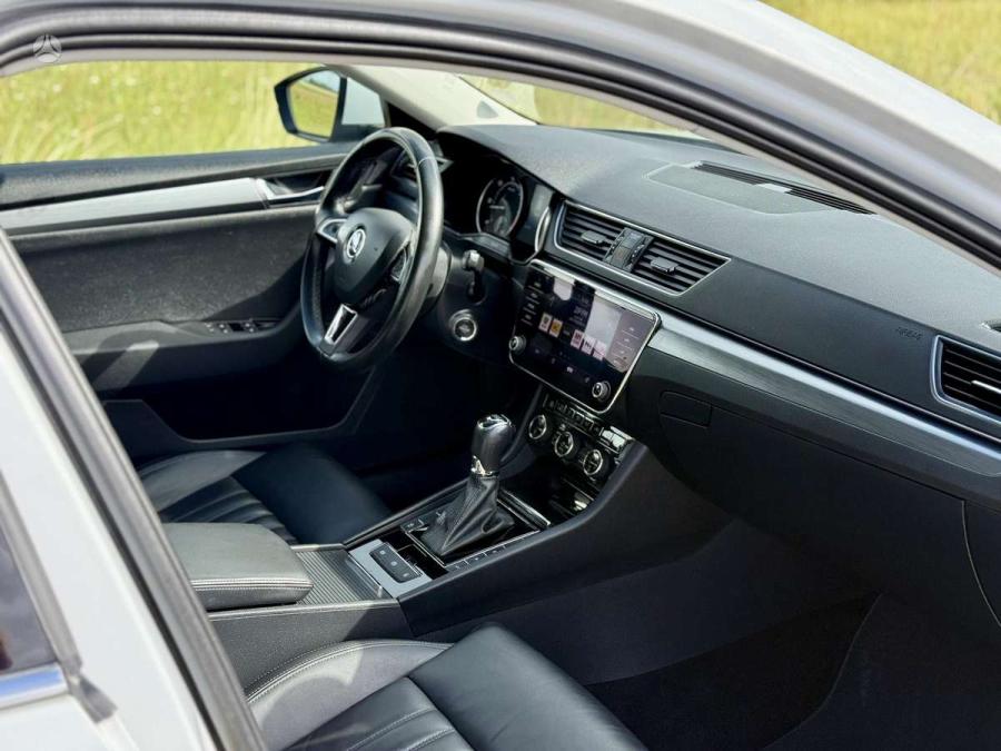Balts Skoda SuperB 2018 Vilkaviškis, ar dzinēja tilpumu 1.97 L un nobraukumu 227 tūkst. km par 13300 €, foto 25 vietnē AUTOMOTO.COM.LV