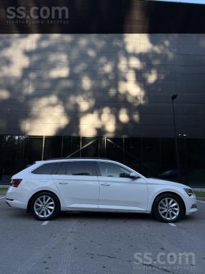 White Skoda SuperB 2018 in Riga, with an engine capacity of 2.00 L and mileage of 235 thousand km for 11990 €, photo 9 on AUTOMOTO.COM.LV