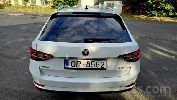 Balts Skoda SuperB 2018 Rīga, ar dzinēja tilpumu 2.00 L un nobraukumu 158 tūkst. km par 13950 €, foto 5 vietnē AUTOMOTO.COM.LV