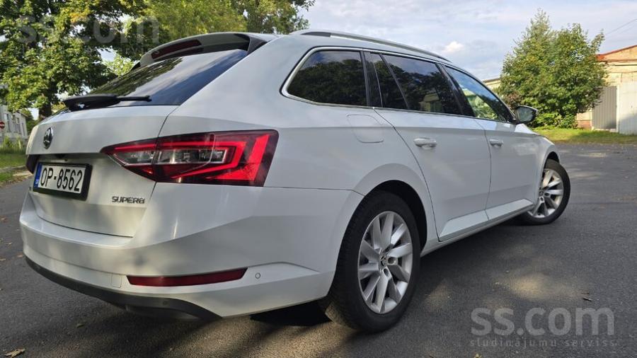 Balts Skoda SuperB 2018 Rīga, ar dzinēja tilpumu 2.00 L un nobraukumu 158 tūkst. km par 13950 €, foto 7 vietnē AUTOMOTO.COM.LV