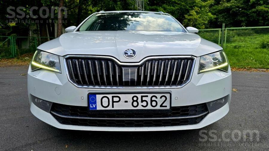 Balts Skoda SuperB 2018 Rīga, ar dzinēja tilpumu 2.00 L un nobraukumu 158 tūkst. km par 13950 €, foto 10 vietnē AUTOMOTO.COM.LV