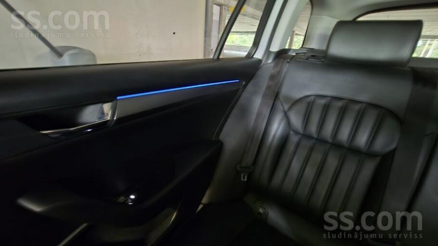 Balts Skoda SuperB 2018 Rīga, ar dzinēja tilpumu 2.00 L un nobraukumu 158 tūkst. km par 13950 €, foto 26 vietnē AUTOMOTO.COM.LV