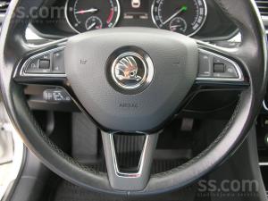 Balts Skoda SuperB 2018 Rīga, ar dzinēja tilpumu 2.00 L un nobraukumu 203 tūkst. km par 14300 €, foto 12 vietnē AUTOMOTO.COM.LV