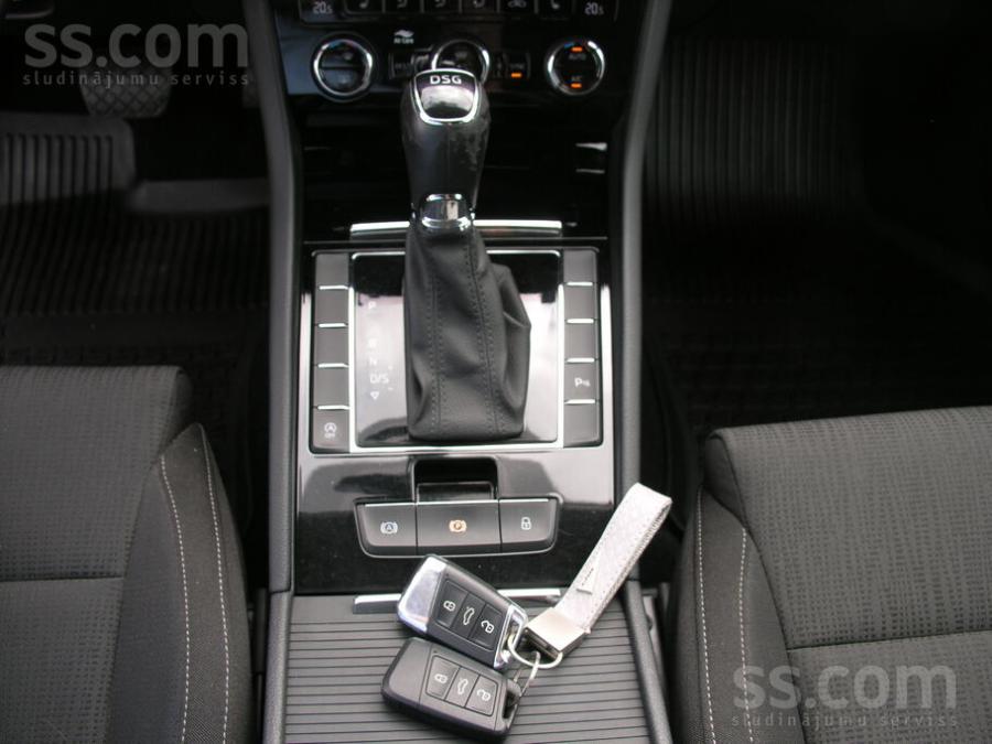 Balts Skoda SuperB 2018 Rīga, ar dzinēja tilpumu 2.00 L un nobraukumu 203 tūkst. km par 14300 €, foto 18 vietnē AUTOMOTO.COM.LV