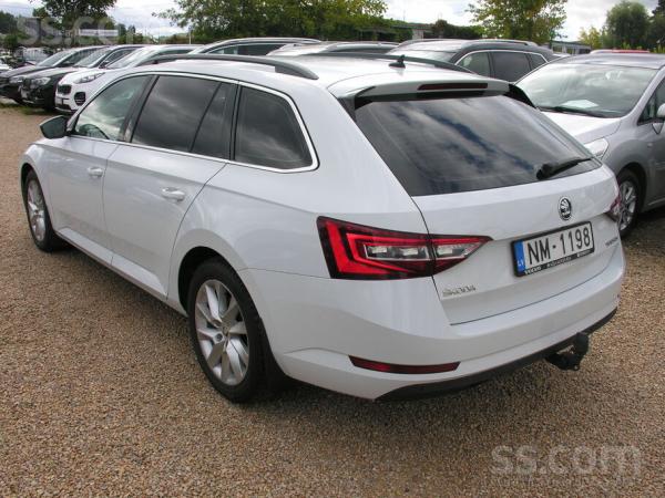 Balts Skoda SuperB 2018 Rīga, ar dzinēja tilpumu 2.00 L un nobraukumu 203 tūkst. km par 14300 €, foto 5 vietnē AUTOMOTO.COM.LV