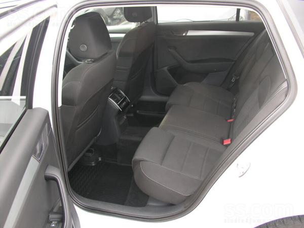 Balts Skoda SuperB 2018 Rīga, ar dzinēja tilpumu 2.00 L un nobraukumu 203 tūkst. km par 14300 €, foto 9 vietnē AUTOMOTO.COM.LV