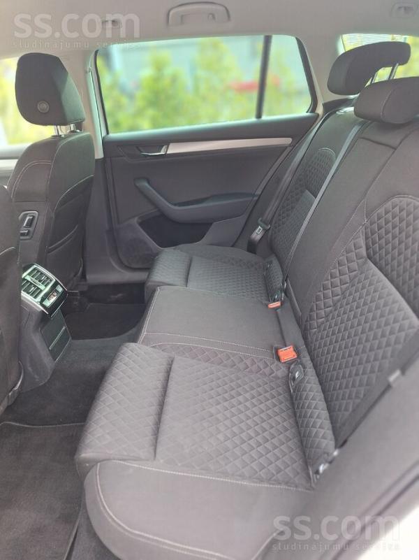 Skoda SuperB 2018 Rīga vietnē Balts Skoda SuperB 2018 Rīga, ar dzinēja tilpumu 2.00 L un nobraukumu 235 tūkst. km par 14200 €, foto 7 vietnē AUTOMOTO.COM.LV