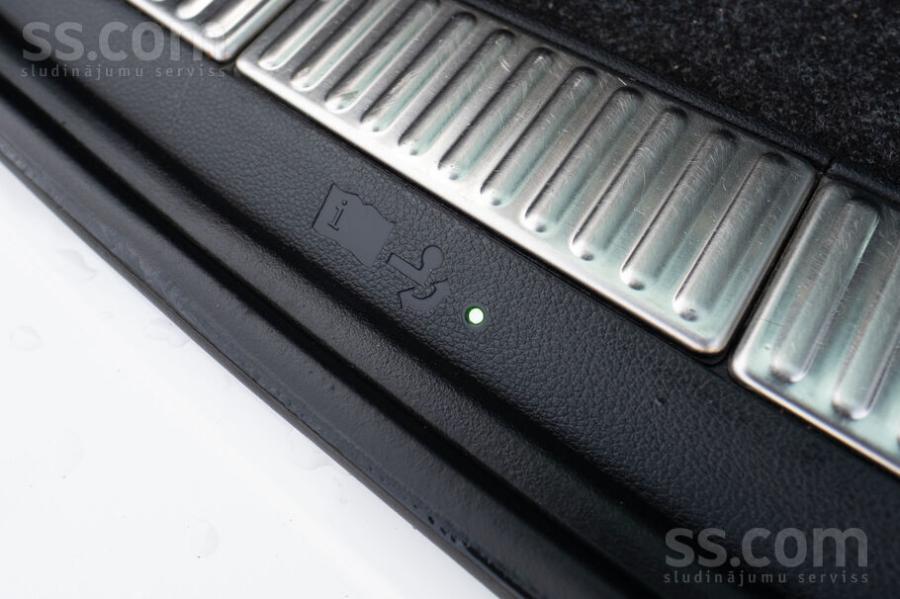 Balts Skoda SuperB 2019 Rīga, ar dzinēja tilpumu 2.00 L un nobraukumu 150 tūkst. km par 20800 €, foto 21 vietnē AUTOMOTO.COM.LV