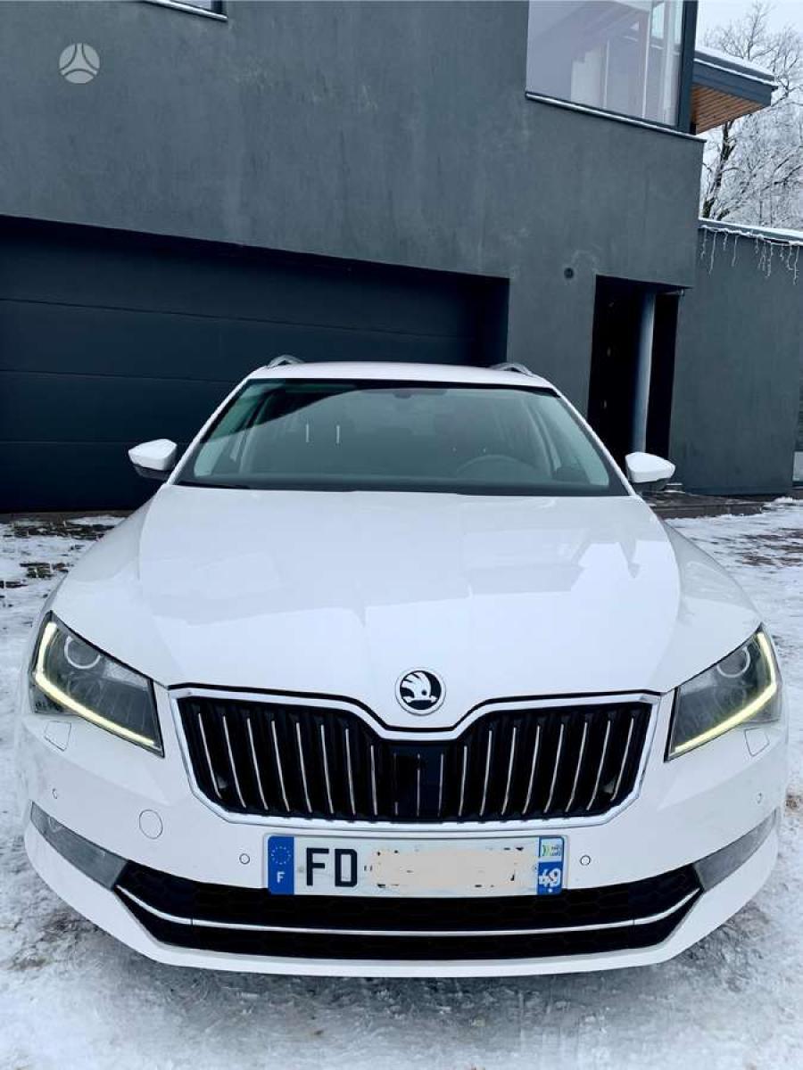 White Skoda SuperB 2019 in Kaunas, with an engine capacity of 2.00 L and mileage of 184 thousand km for 13450 €, photo 5 on AUTOMOTO.COM.LV