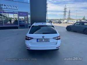 Balts Skoda SuperB 2019 Tallina, ar dzinēja tilpumu 2.00 L un nobraukumu 277 tūkst. km par 10999 €, foto 5 vietnē AUTOMOTO.COM.LV