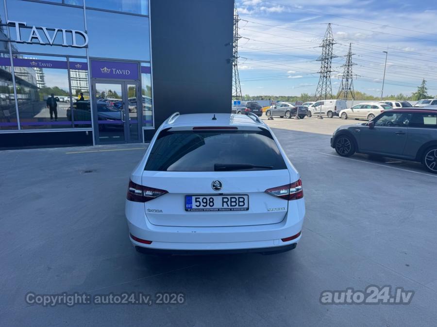 Balts Skoda SuperB 2019 Tallina, ar dzinēja tilpumu 2.00 L un nobraukumu 277 tūkst. km par 10999 €, foto 5 vietnē AUTOMOTO.COM.LV