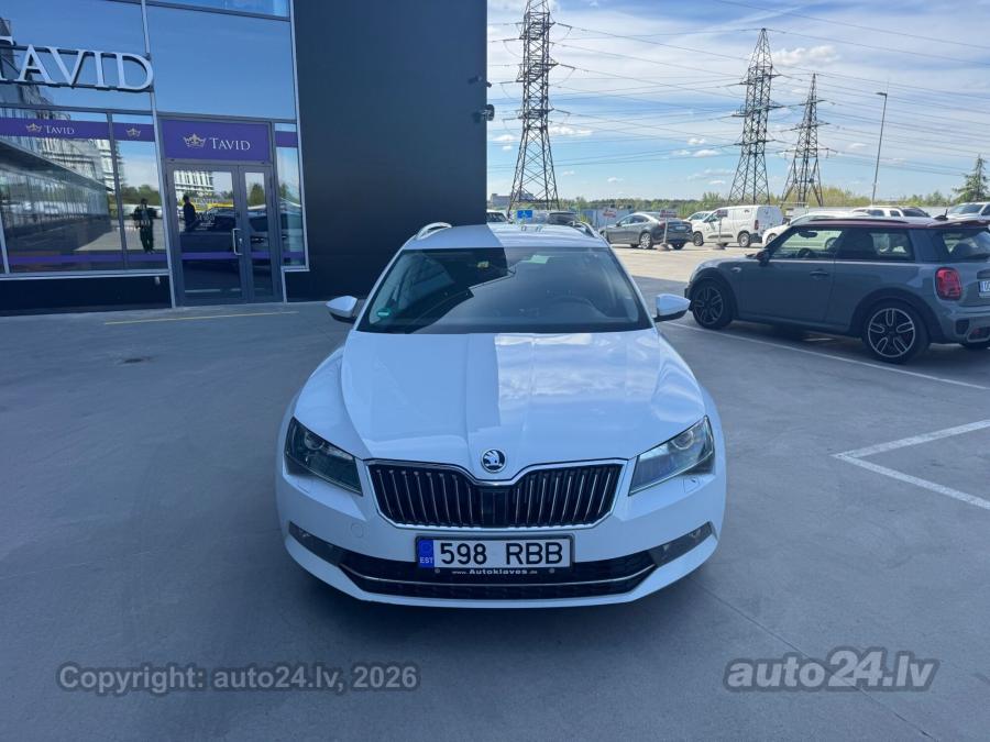 Balts Skoda SuperB 2019 Tallina, ar dzinēja tilpumu 2.00 L un nobraukumu 277 tūkst. km par 10999 €, foto 9 vietnē AUTOMOTO.COM.LV