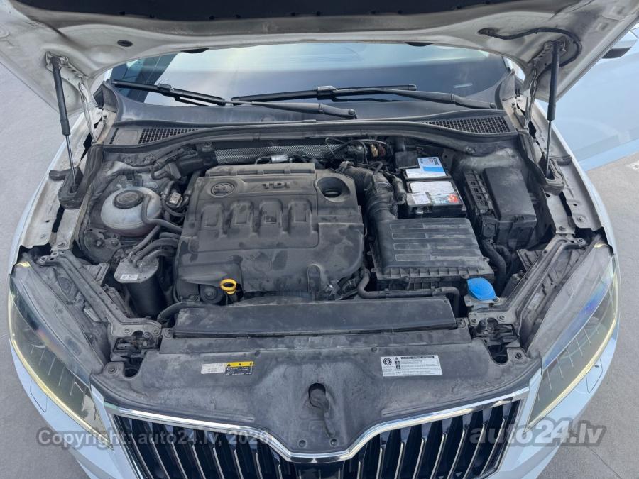 Balts Skoda SuperB 2019 Tallina, ar dzinēja tilpumu 2.00 L un nobraukumu 277 tūkst. km par 10999 €, foto 16 vietnē AUTOMOTO.COM.LV
