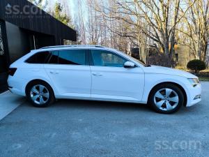 White Skoda SuperB 2019 in Cesis, with an engine capacity of 2.00 L and mileage of 179 thousand km for 15499 €, photo 8 on AUTOMOTO.COM.LV