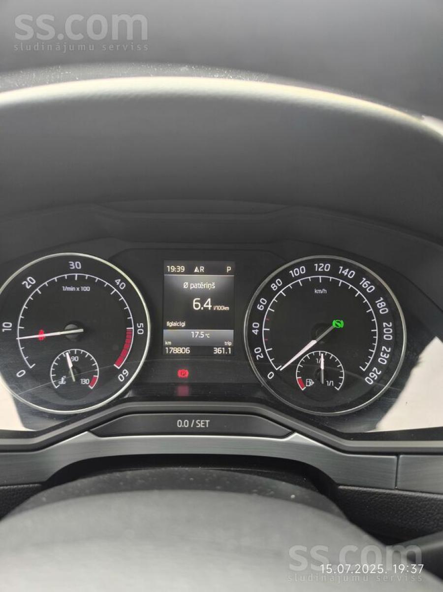 White Skoda SuperB 2019 in Cesis, with an engine capacity of 2.00 L and mileage of 179 thousand km for 15499 €, photo 13 on AUTOMOTO.COM.LV