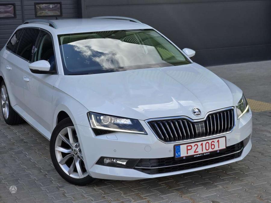 White Skoda SuperB 2019 in Vilnius, with an engine capacity of 1.97 L and mileage of 184 thousand km for 12699 €, photo 3 on AUTOMOTO.COM.LV