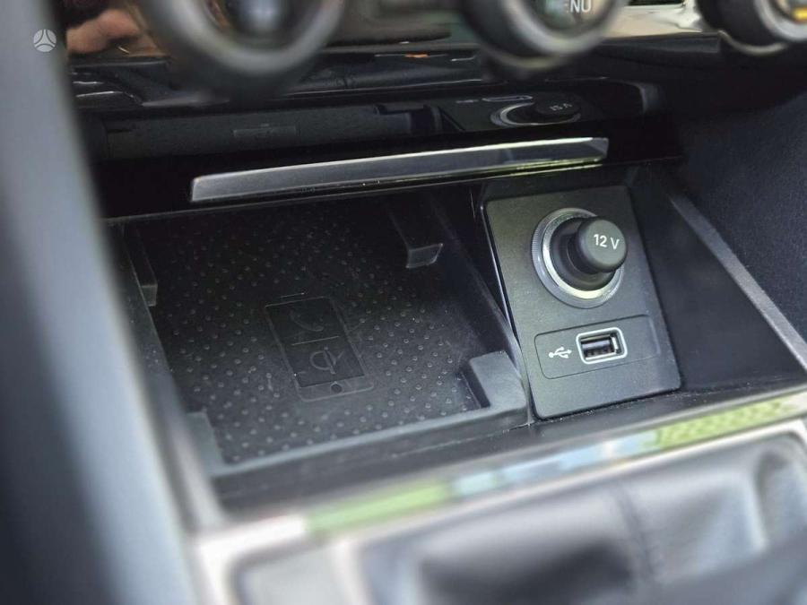 White Skoda SuperB 2019 in Vilnius, with an engine capacity of 1.97 L and mileage of 184 thousand km for 12699 €, photo 24 on AUTOMOTO.COM.LV